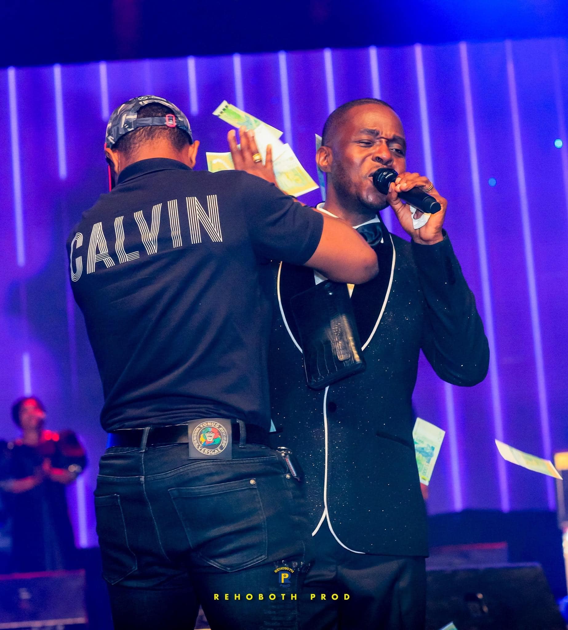 Onel Mala - 25 ans de carrière en images - Célébrités Africaines